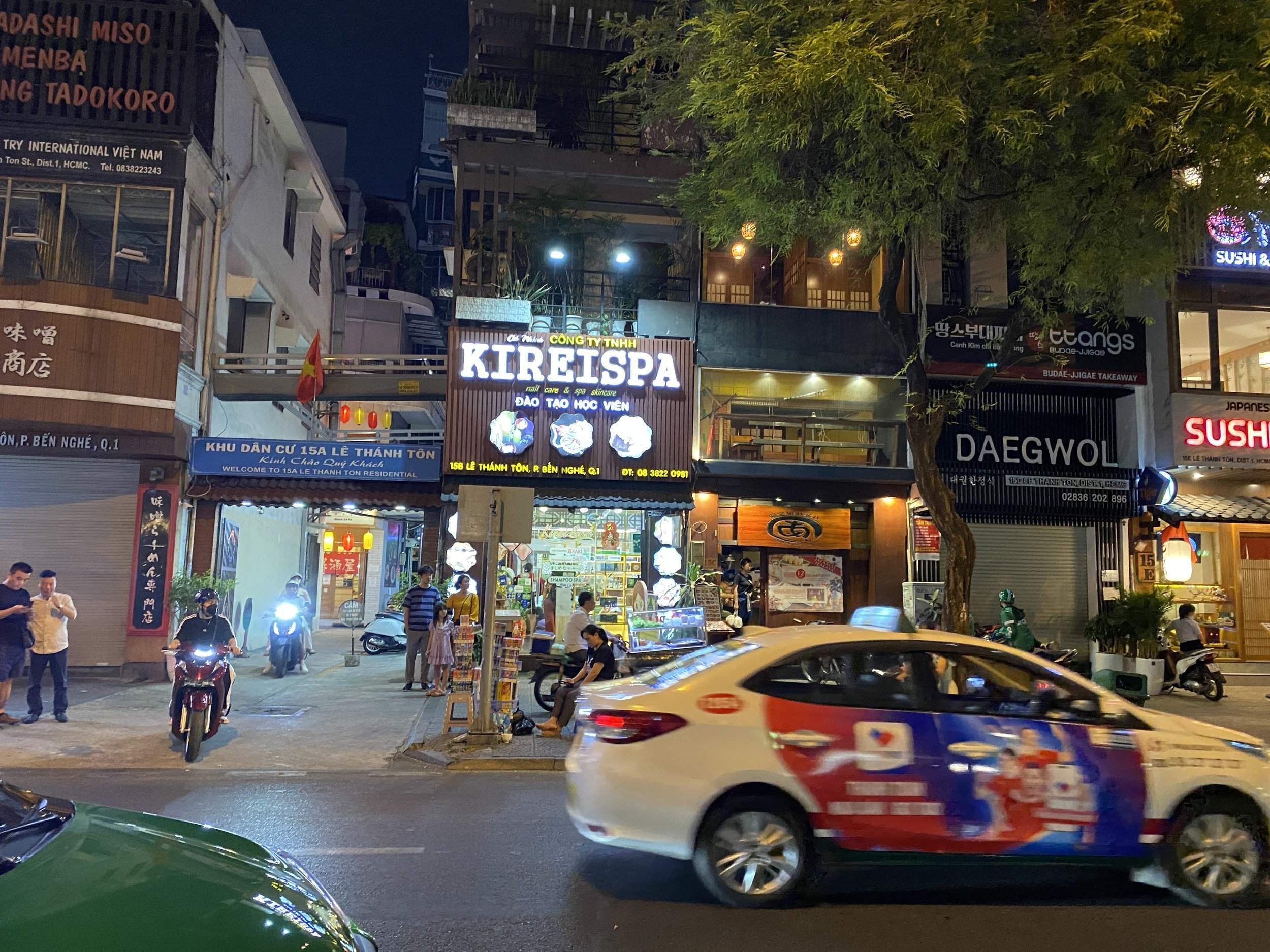 A Guide to Ho Chi Minh City's Japanese Street (Le Thanh Ton Street ...